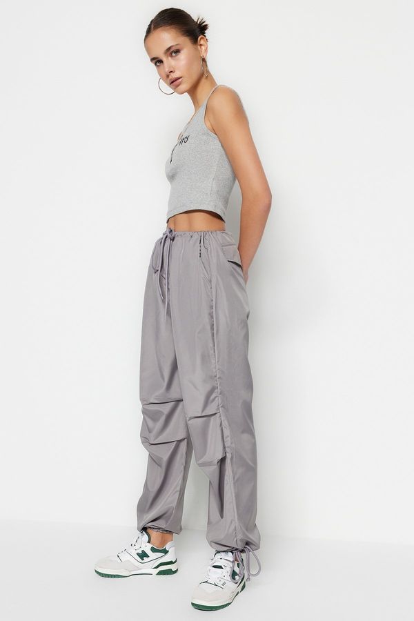 TRENDYOL GRAY BELTED WOVEN PARACHUTE HIGH WAIST WOVEN TROUSERS