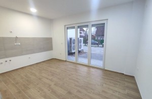 Prodajem Stan-Apartman, Veternička Rampa