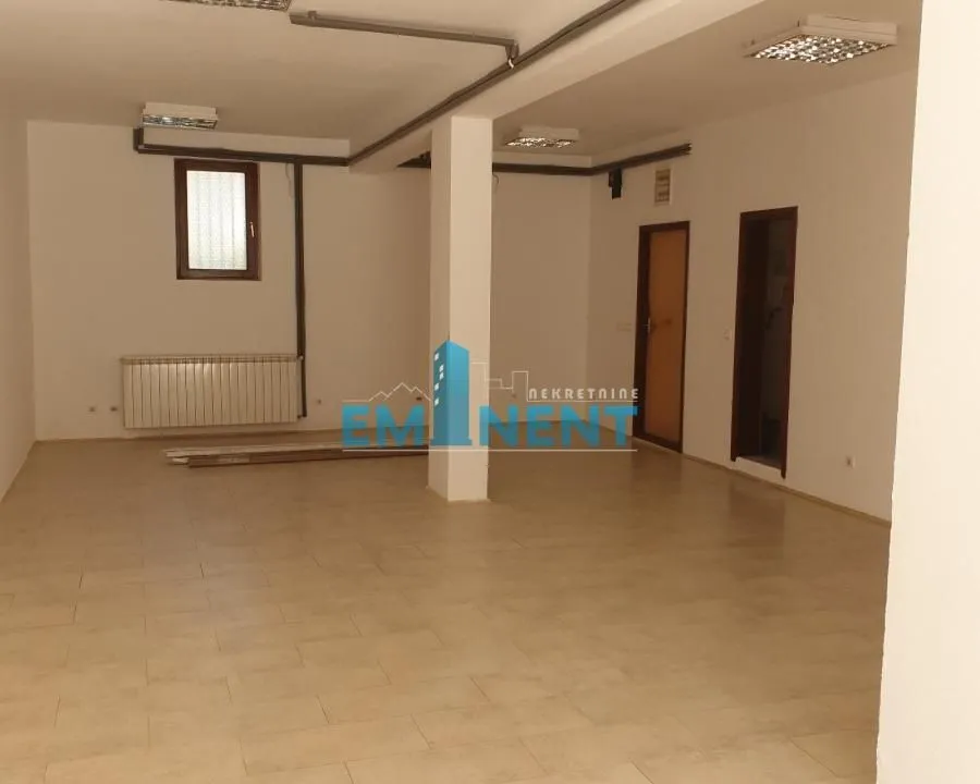 Izdavanje, poslovni prostor, 100m2, Altina, Beograd