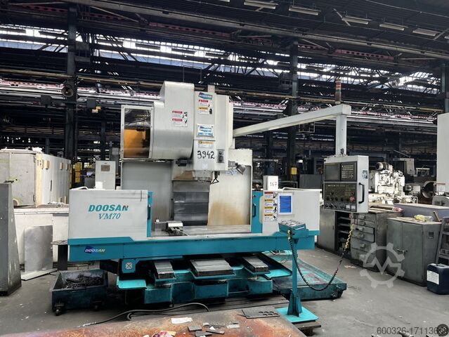 CNC-Vertikalna obradni centar
DOOSAN VM70 CNC