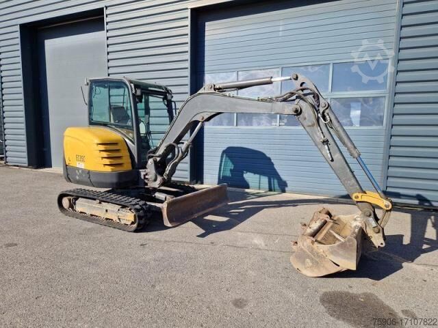 Backhoe loader
Volvo EC35 C