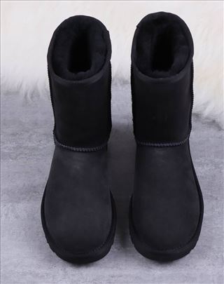 UGG nove cizme,original