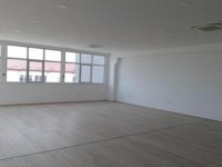 Beograd, Zemun, 3000€, 360 m2