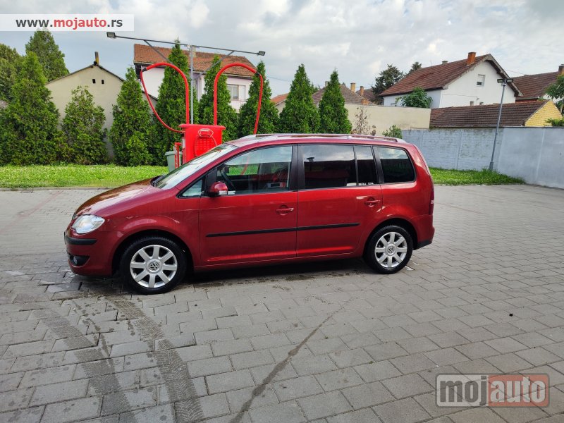 VW Touran 2,0tdi