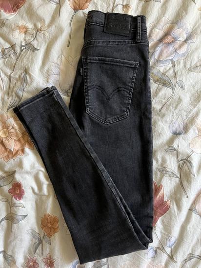 Levis Mile High farmerke ko nove