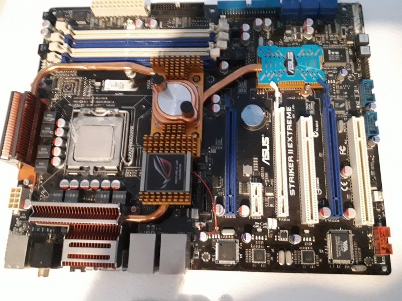 asus STRIKER II EXTREME /cpu e5470 4x3,33ghz/zvucna