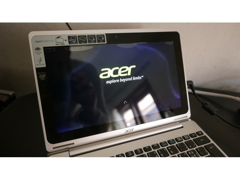 Acer Aspire 10, Touch Screen eMMC 32Gb + Nov HDD 500Gb