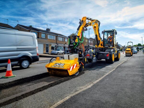 JCB Hydradig Pothole Pro bager točkaš