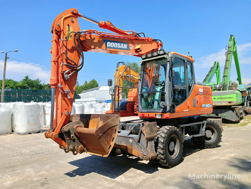 Doosan DX 140W-3 bager točkaš