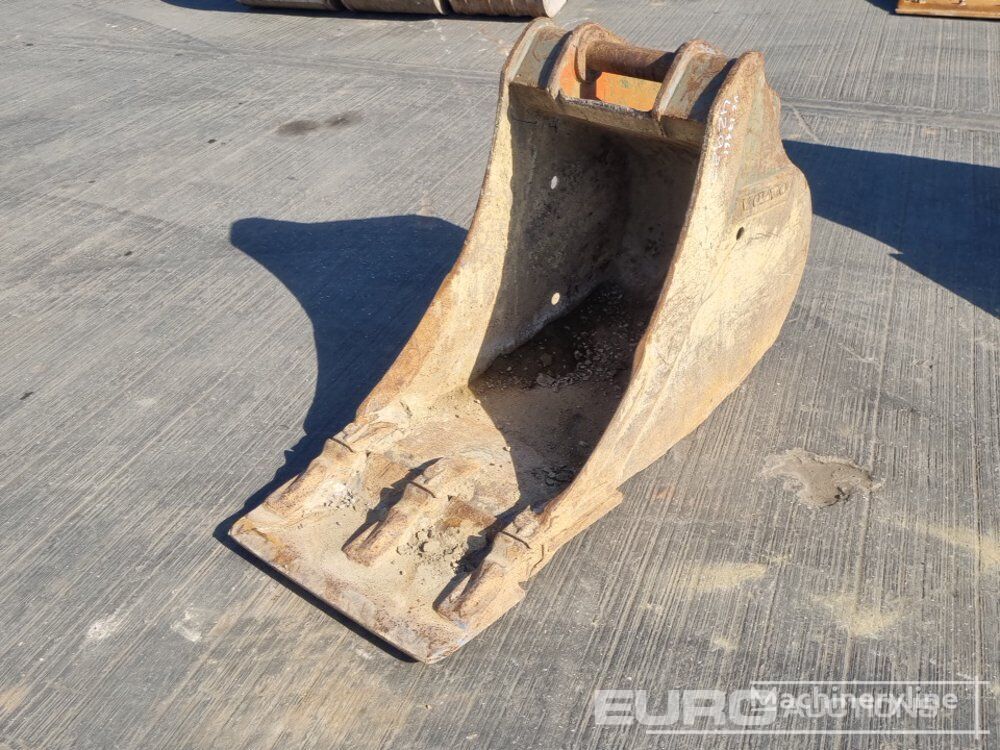 Prodaje se Volvo 24" Digging Bucket 65mm Pin to suit 13 Ton Excavator kašiku za bager na aukciji