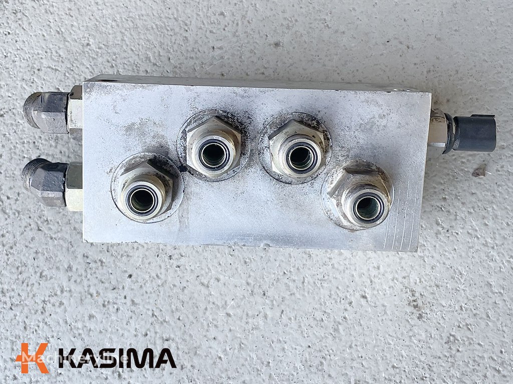 PW160-7 manifold Komatsu hydraulic manifold 20G-60-31442 za Komatsu PW160-7 bagera