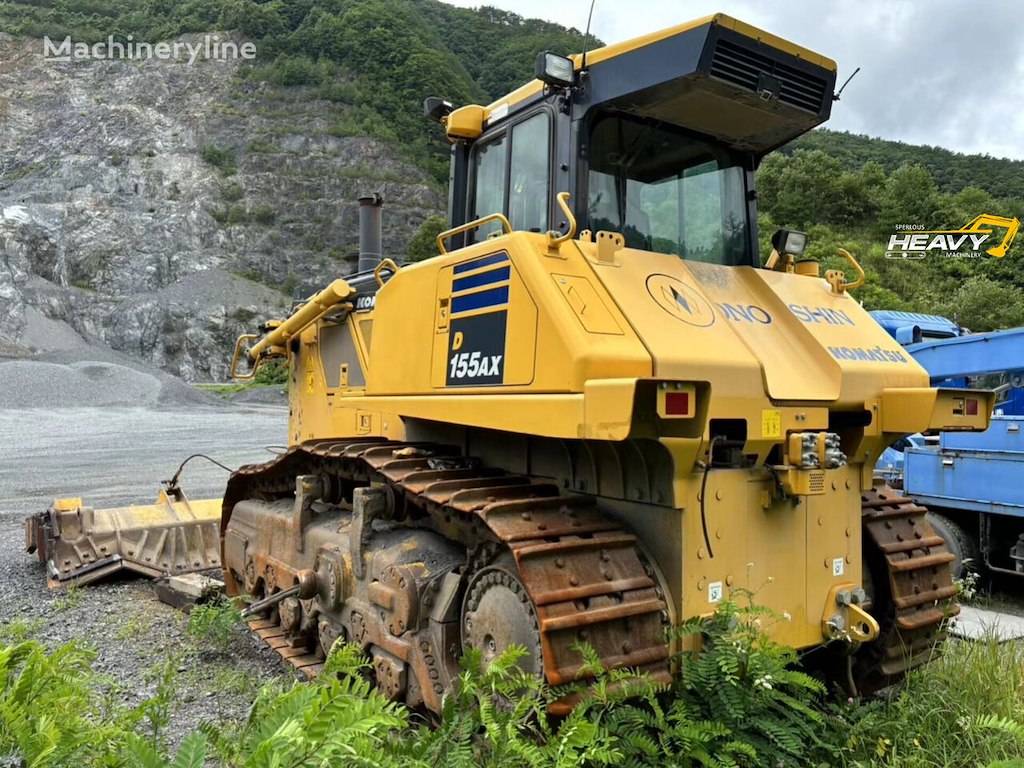 Komatsu D155AX-8 buldožer