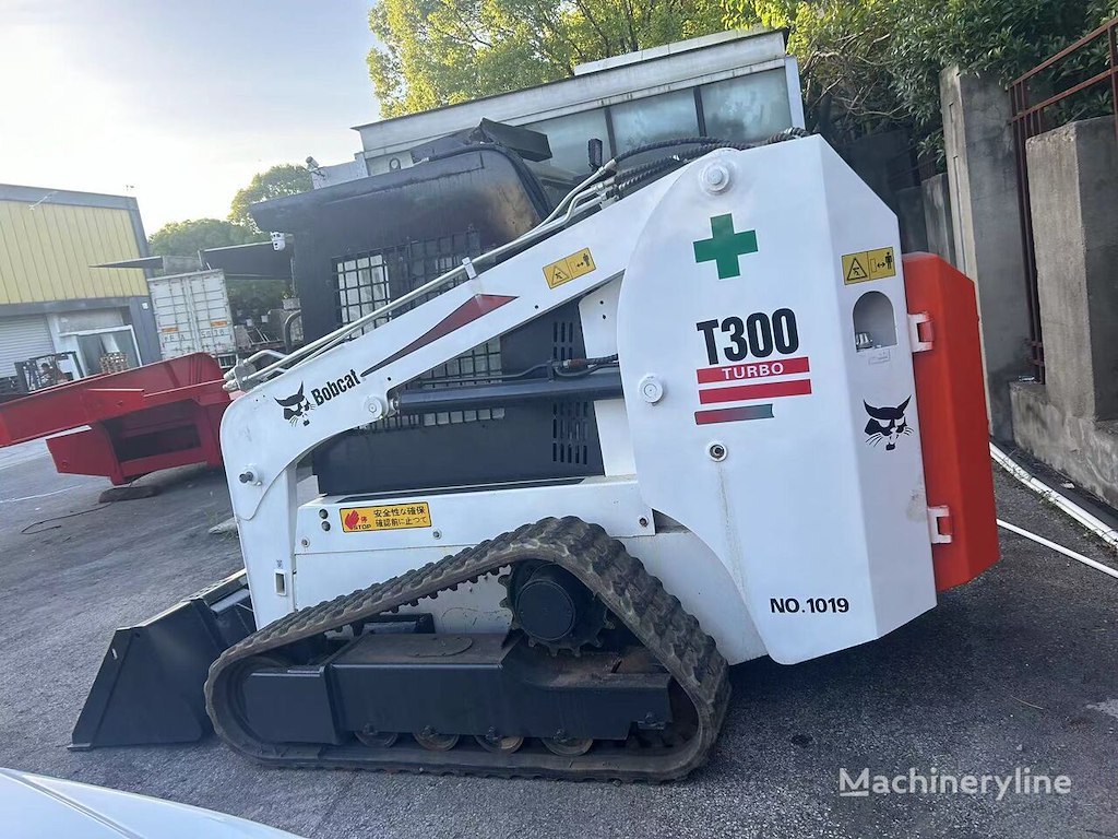 Bobcat T300 mini utovarivač