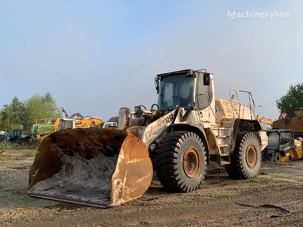 Liebherr L566 2plus2 prednji utovarivač