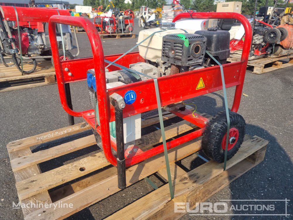 Prodaje se Pramac E5000 drugi generator na aukciji