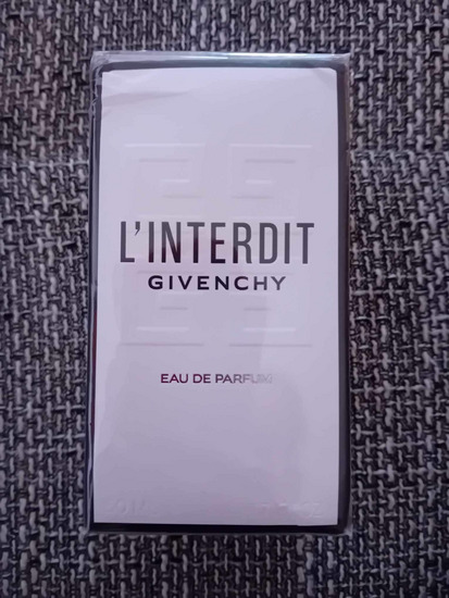 L’interdit Givenchy sniženo 5000