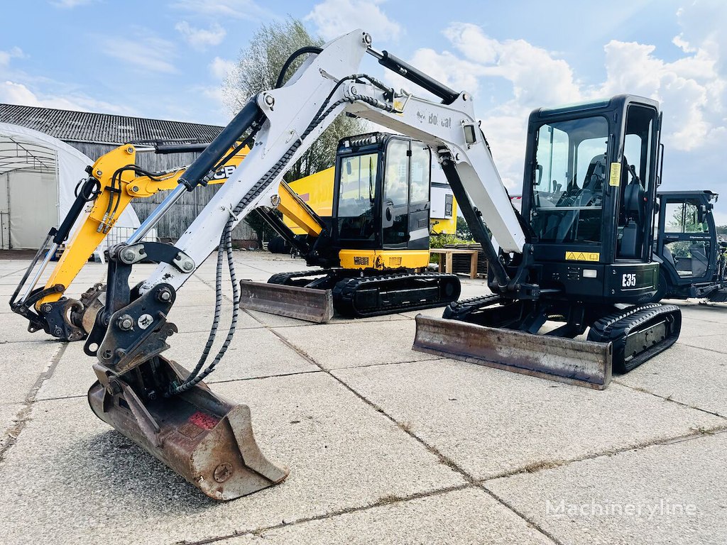 Bobcat E35 Rubber Tracks + Blade Offset Kubota engine bager guseničar