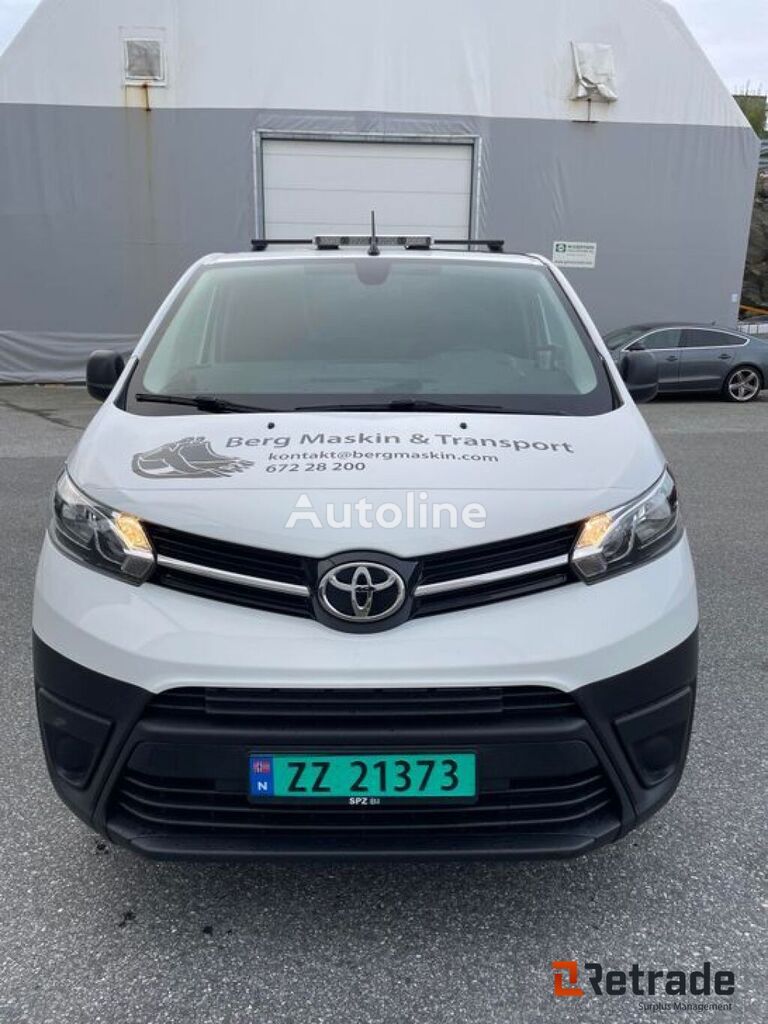 Prodaje se Toyota Proace minibus furgon na aukciji