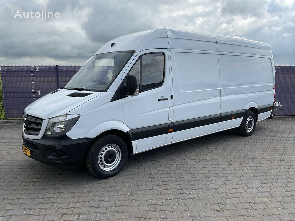 Prodaje se Mercedes-Benz Sprinter minibus furgon na aukciji