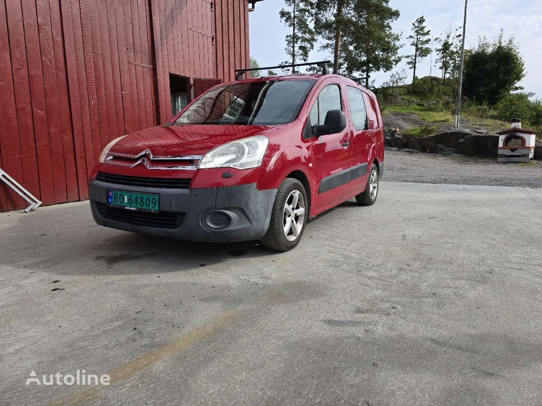 Prodaje se Citroen Berlingo 92FAP laki furgon na aukciji