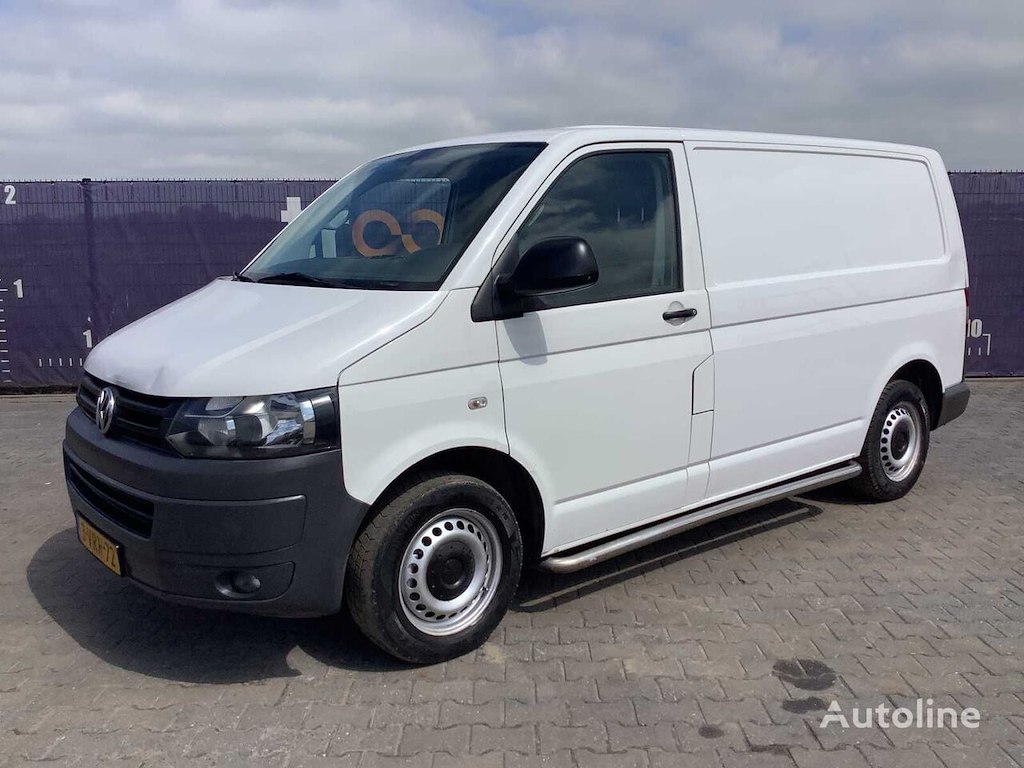 Prodaje se Volkswagen Transporter minibus furgon na aukciji