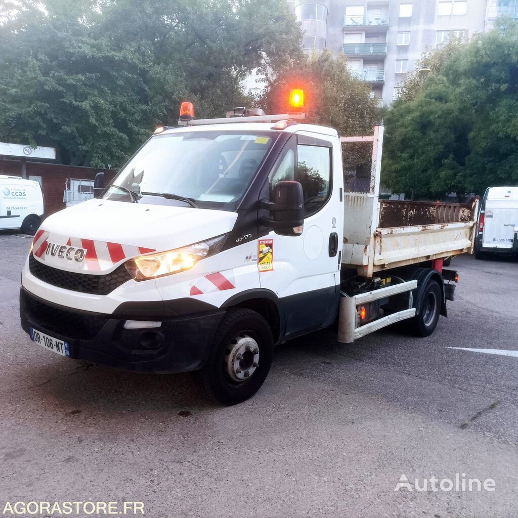 Prodaje se IVECO 65C17 kamion s ravnom platformom < 3.5t na aukciji