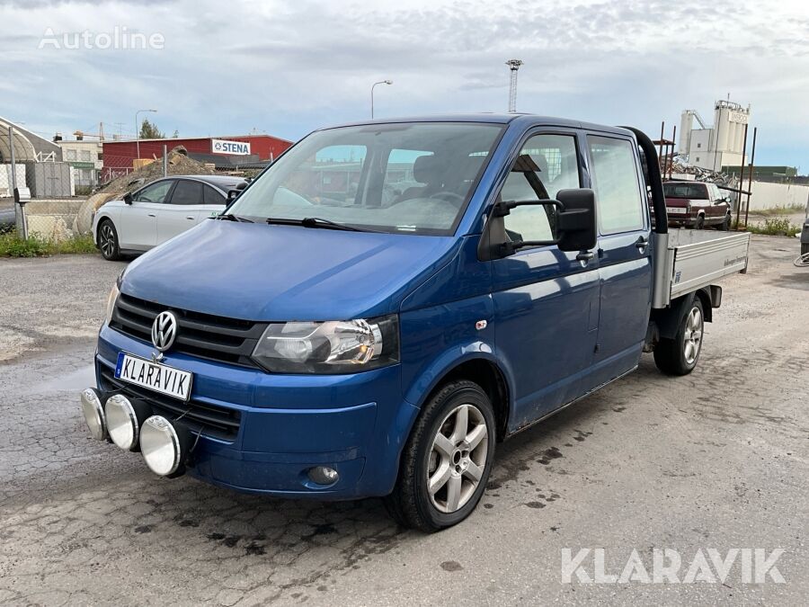 Prodaje se Volkswagen Transporter kamion s ravnom platformom < 3.5t na aukciji