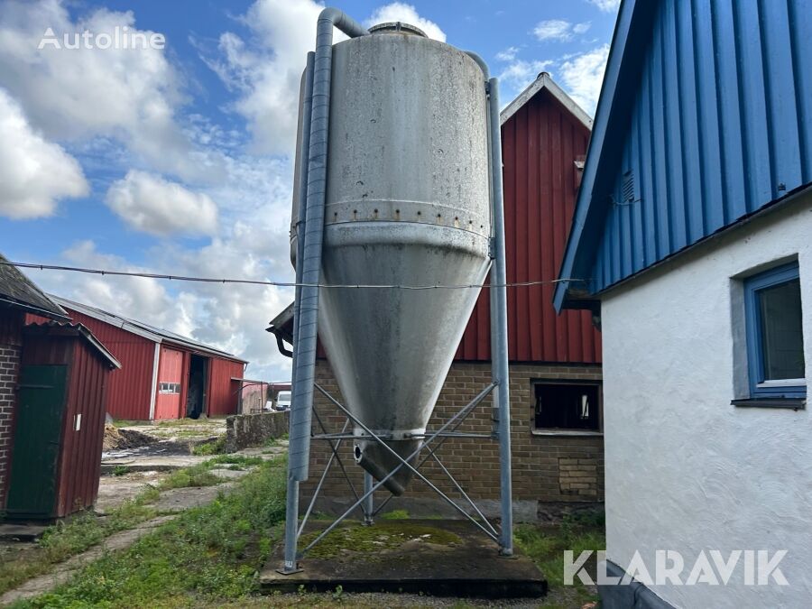 Prodaje se Agritec 4 rezervoar za skladistenje goriva na aukciji