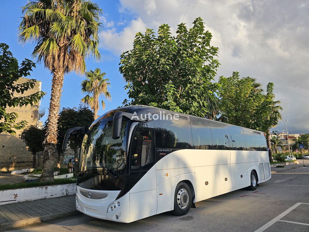 IVECO MAGELYS PRO 12 METRI POSTI 57 ANNO 2013 EURO 5 ACCETTO PERMUTE turistički autobus