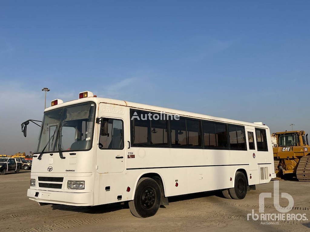 Prodaje se Daewoo 106BF 4x2 66-Seat Transit turistički autobus na aukciji