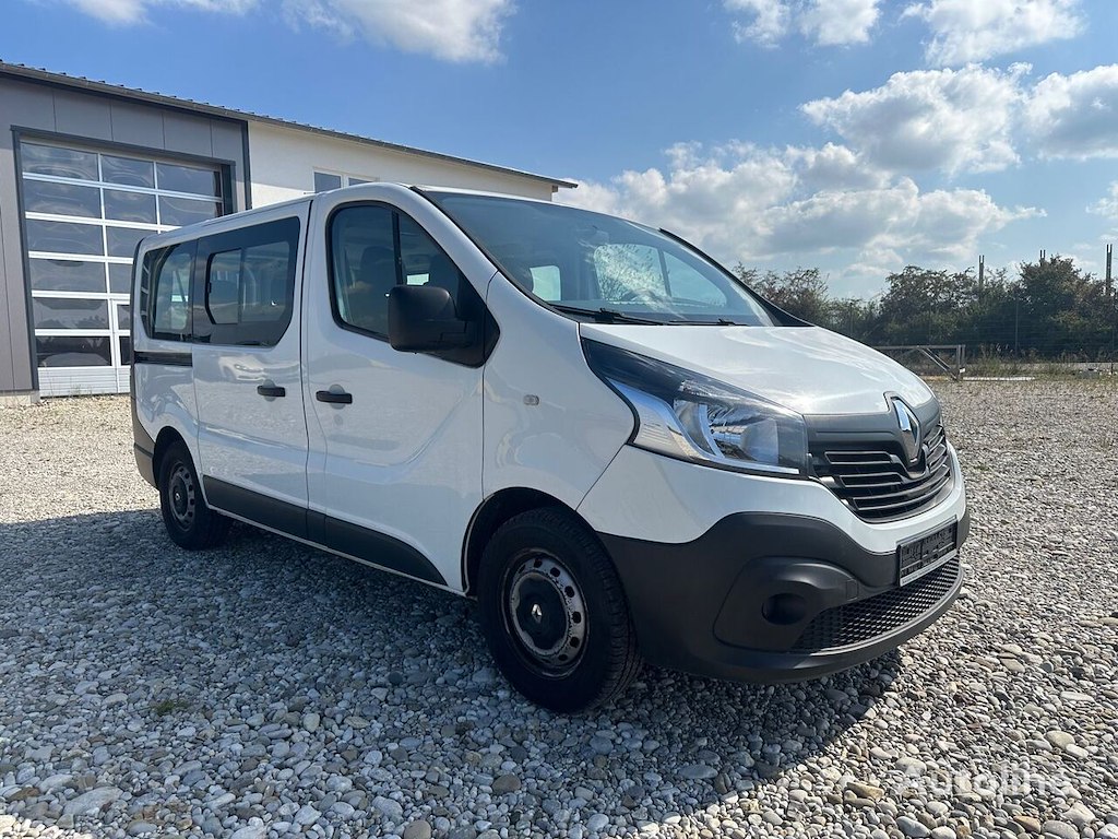 Renault Trafic putnički minibus