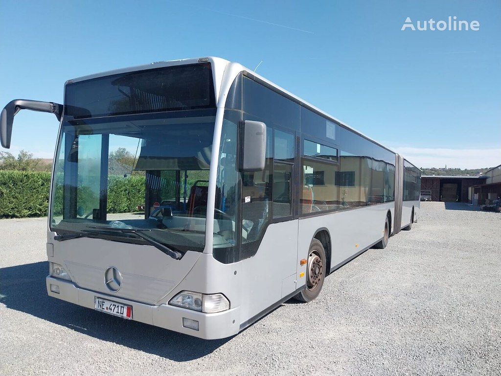 Mercedes-Benz EVOBUS zglobni autobus