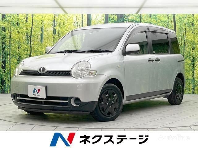 Toyota SIENTA minivan