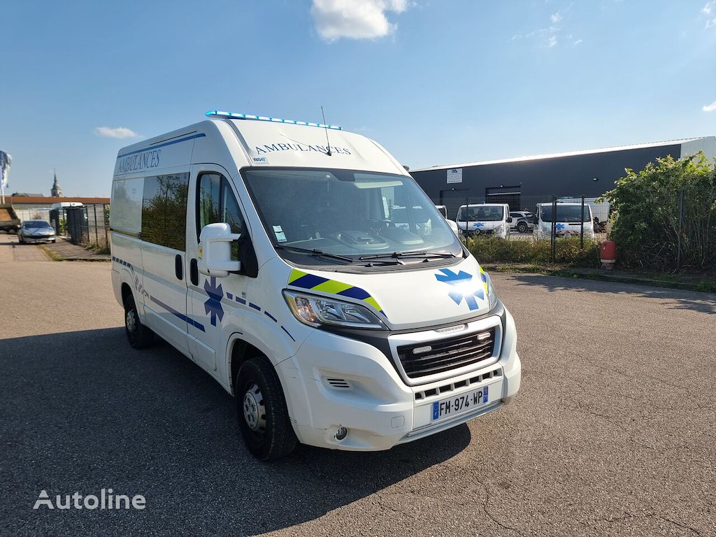 Peugeot BOXER L2H2 2020 170 000 KM vozilo hitne pomoći