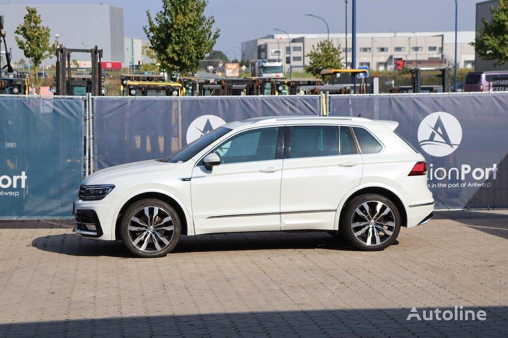 Prodaje se Volkswagen Tiguan R Line terenac na aukciji