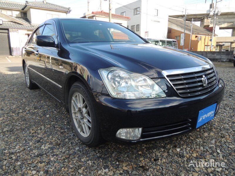 Toyota CROWN sedan