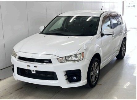 Mitsubishi OUTLANDER krosover