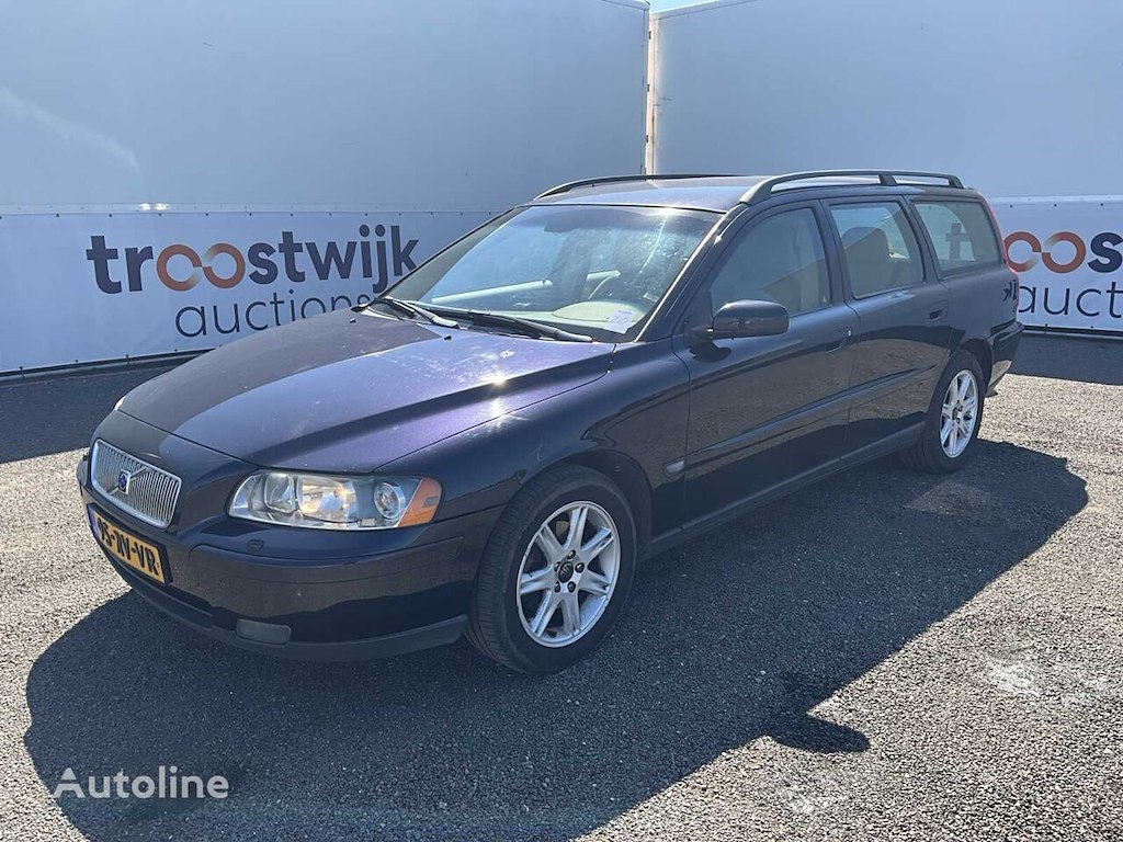 Prodaje se Volvo V70 karavan na aukciji