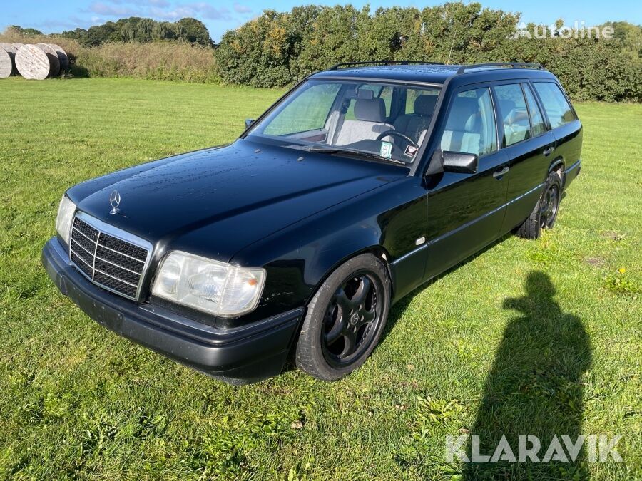 Prodaje se Mercedes-Benz Medcedes W124 karavan na aukciji