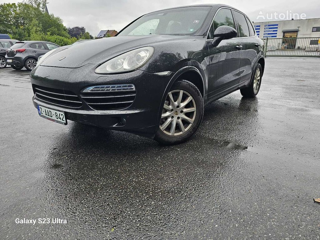 Prodaje se Porsche Cayenne krosover na aukciji