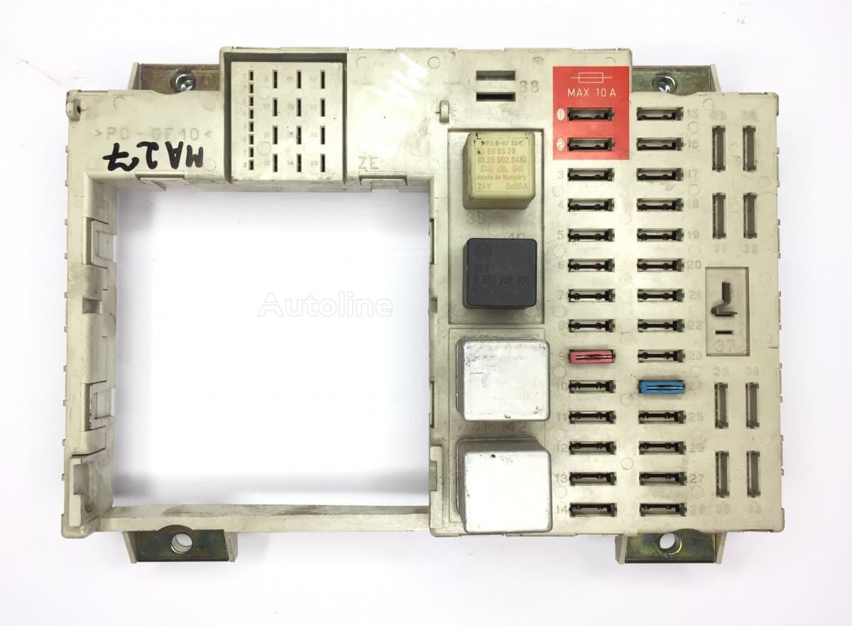 Panou de siguranțe 8125444 kutija s osiguračima za MAN kamiona