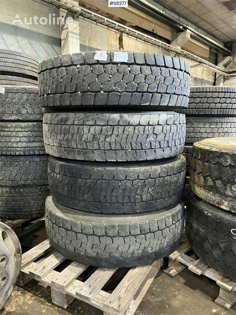 Däck med fälg 315/80R22.5 točak