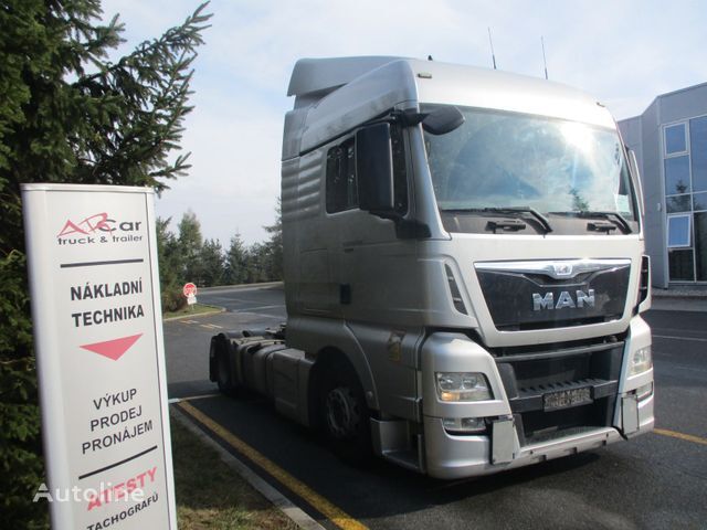 MAN TGX 18.440 LowDeck Mega tegljač