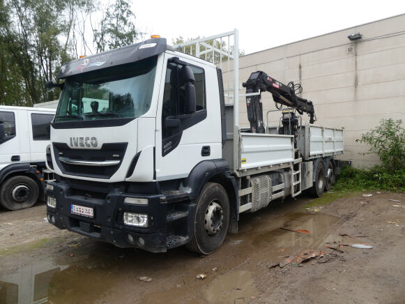 Prodaje se IVECO 2YC3 kiper na aukciji