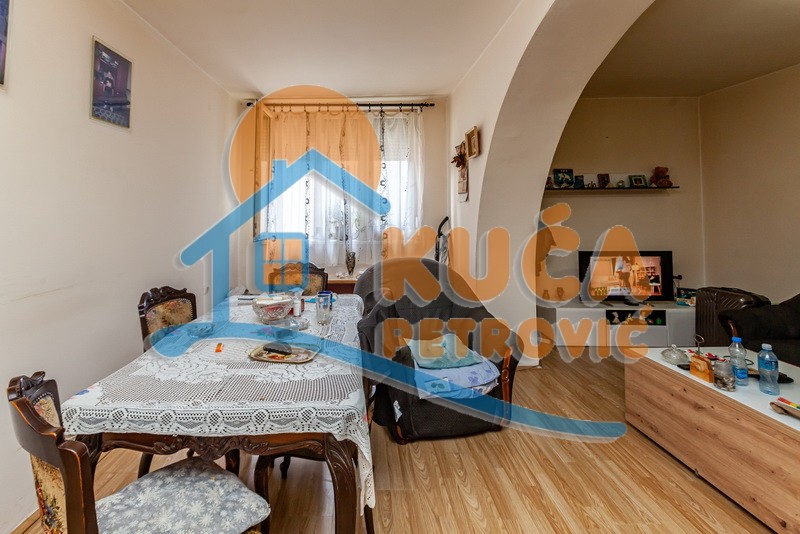 četvorosoban stan, 54 m2, Pantelej, Bulevar Svetog Pantelejmona ID: p-012345