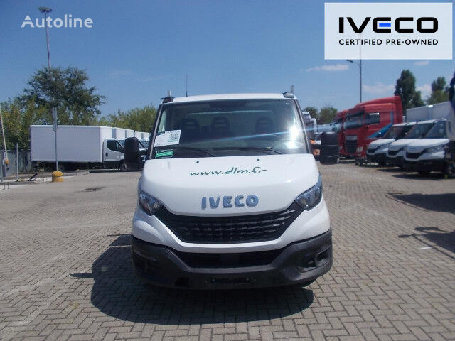 IVECO 35C14H kamion s ravnom platformom