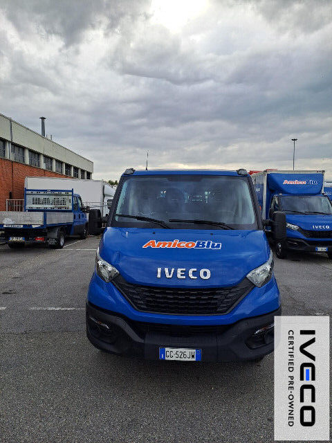 IVECO 35C14H D kamion s ravnom platformom