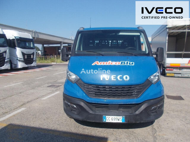 IVECO 35C14H D kamion s ravnom platformom