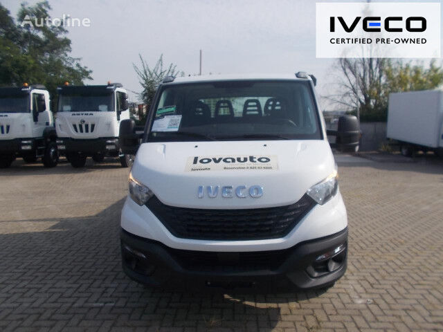 IVECO 35C16H3.0 D kamion s ravnom platformom