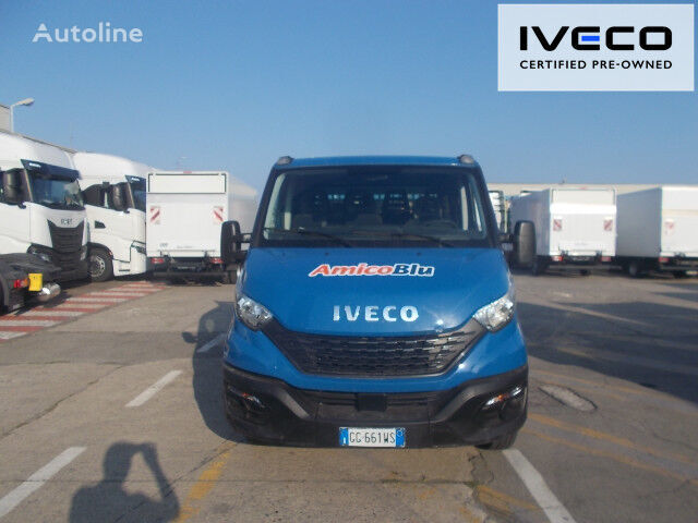 IVECO 35C14H D kamion s ravnom platformom